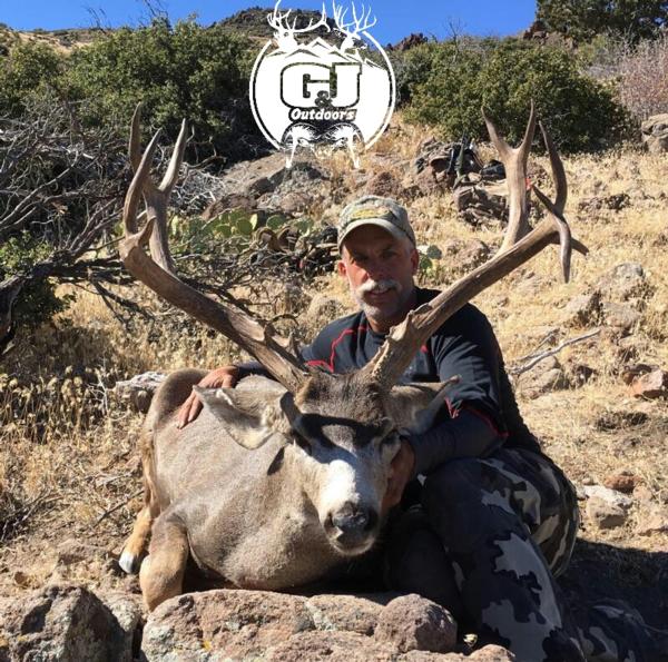 Nevada Mule Deer Hunting Guide & Outfitter | NV Mule Deer Hunts